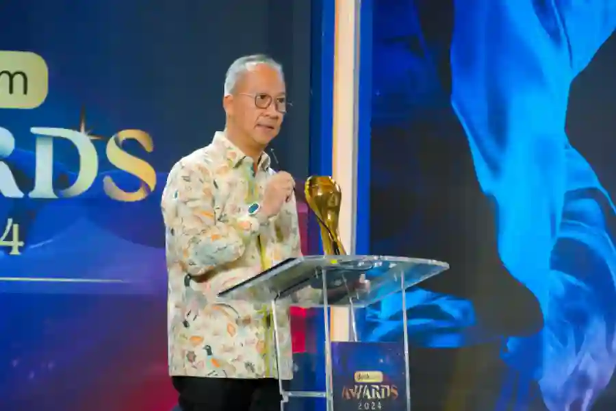 Menteri Agus Gumiwang Kartasasmita Raih Penghargaan Tokoh Inovasi dan ...